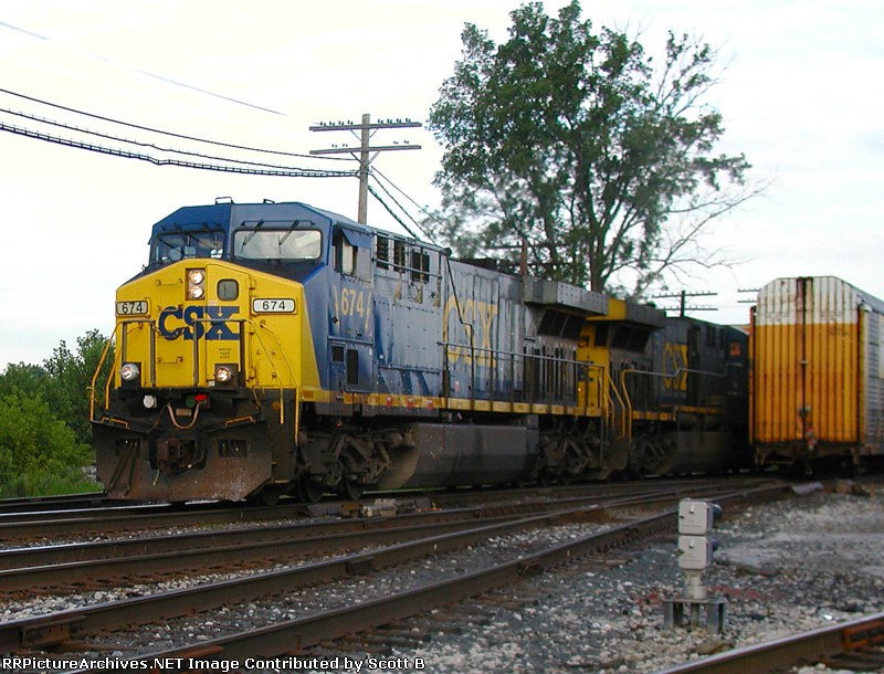 CSX 674 Q140 8:10 A.M.